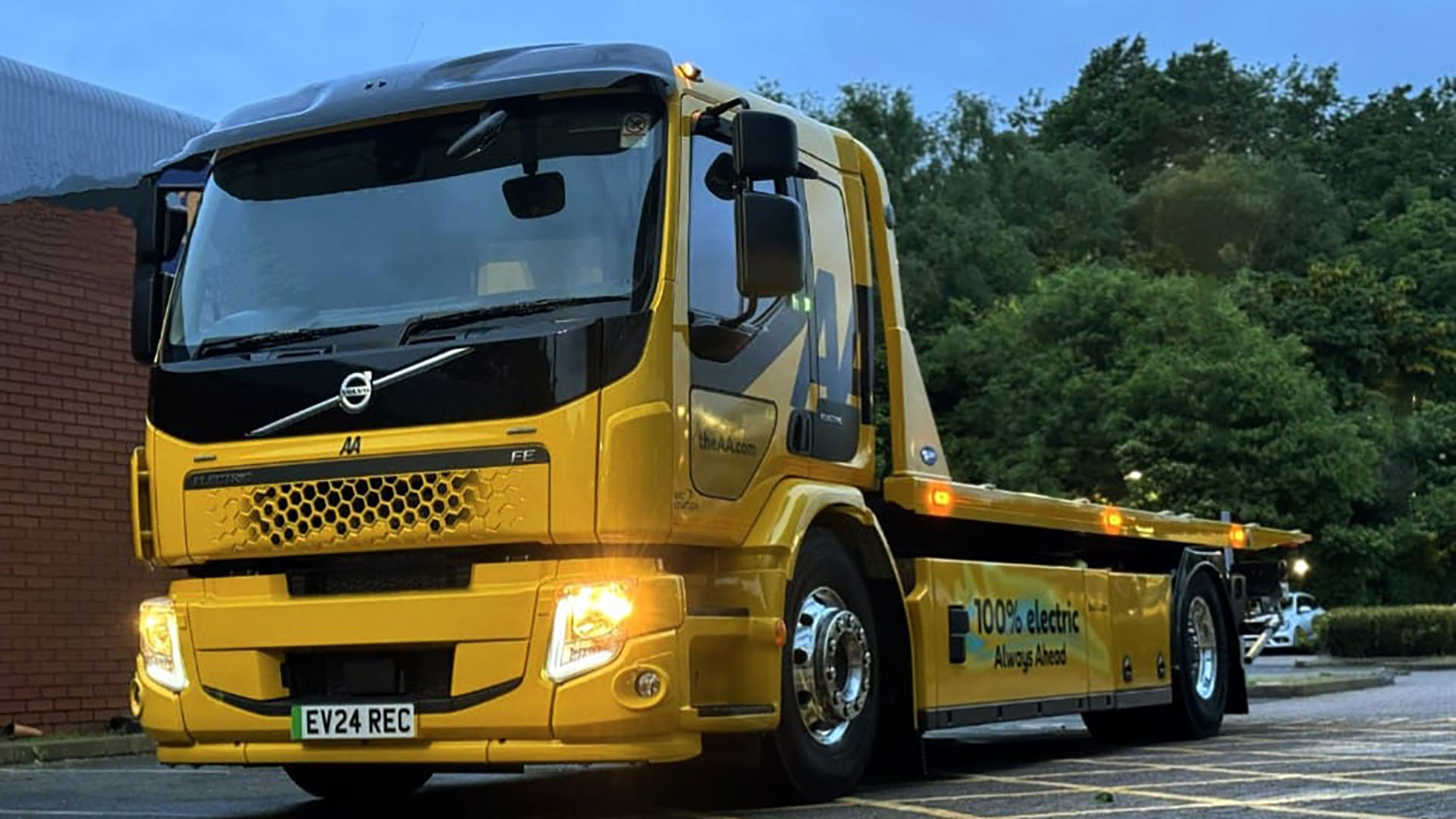 UK first - AA launches a trio of full-electric recovery vehicles ...