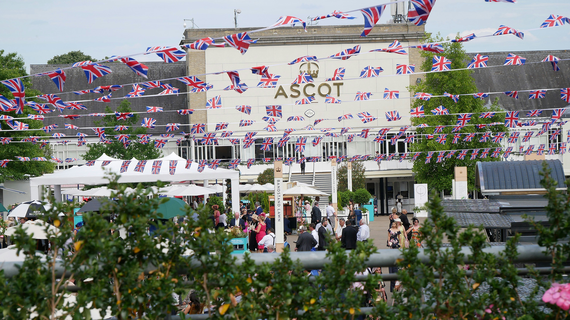 Harrogate Spring Water champions mindful drinking at Royal Ascot event ...