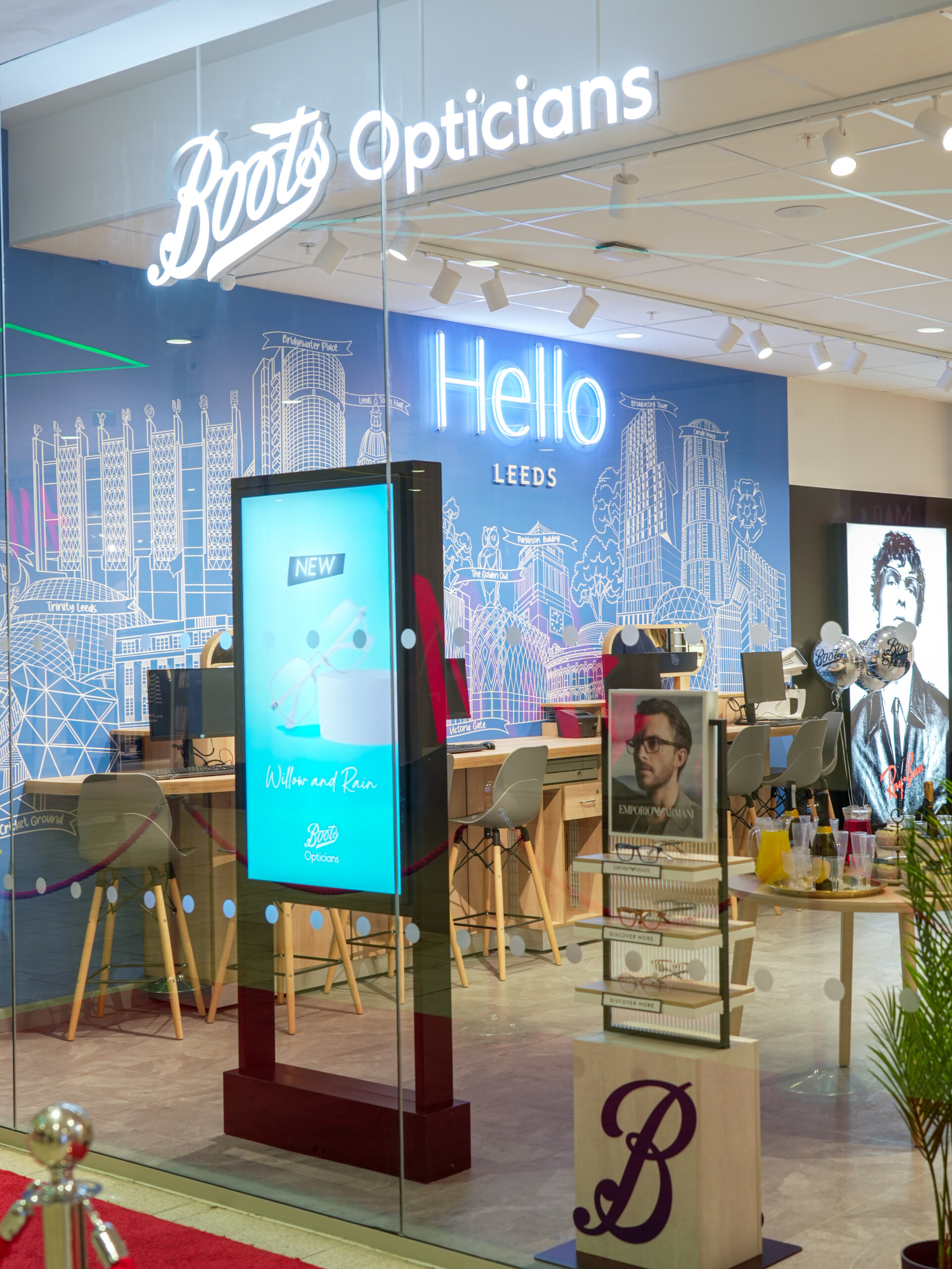 New Boots Opticians store with innovative eye scan technology opens in ...