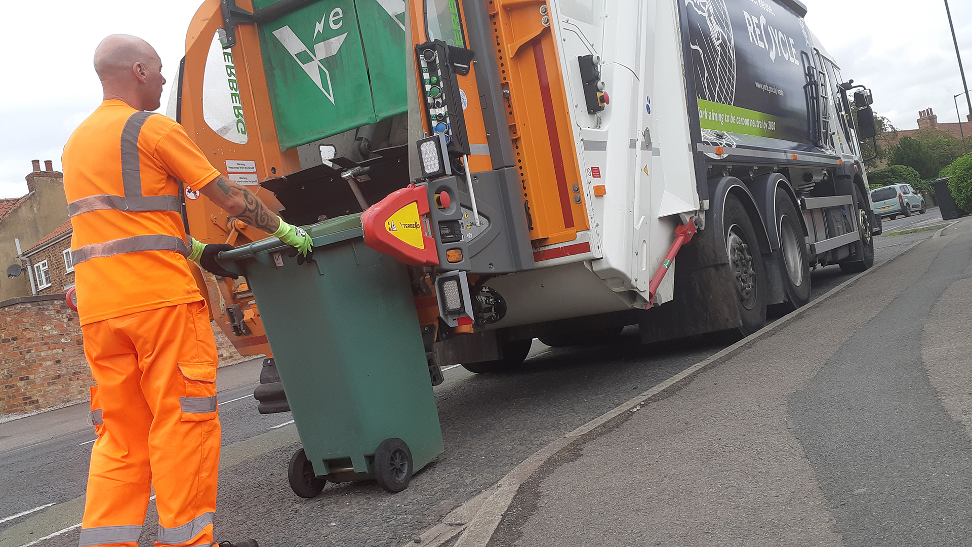 2026 Garden Waste Subscription Scheme open - Chamber Members